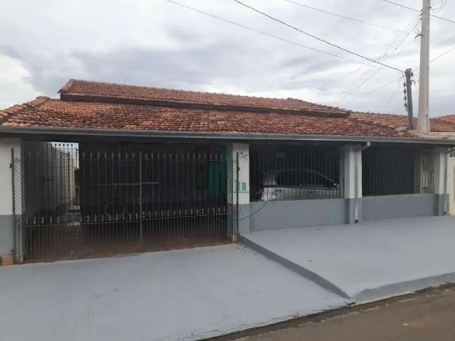 Casa / Sobrado para Venda em São Pedro/SP N H Dorothéa B Guirotte 2 Quartos