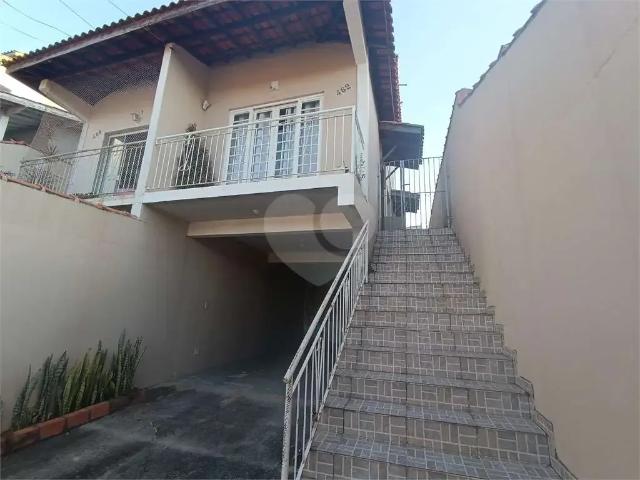 Casa / Sobrado para Venda em São Roque/SP Taboão 3 Quartos