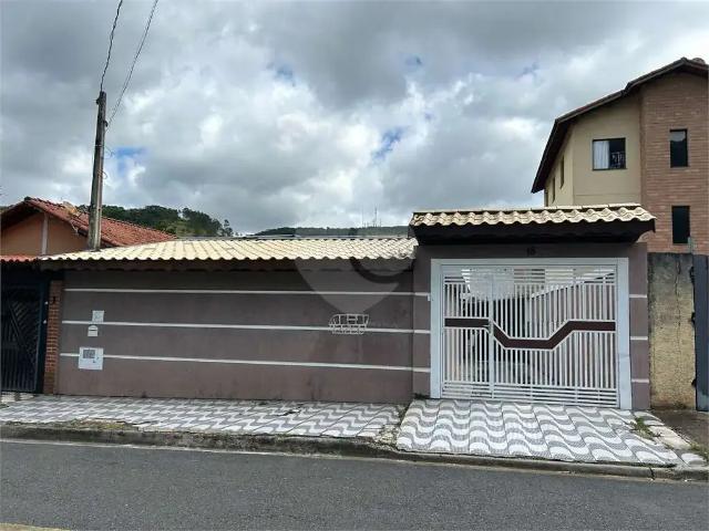 Casa / Sobrado para Venda em São Roque/SP Vila Junqueira 3 Quartos