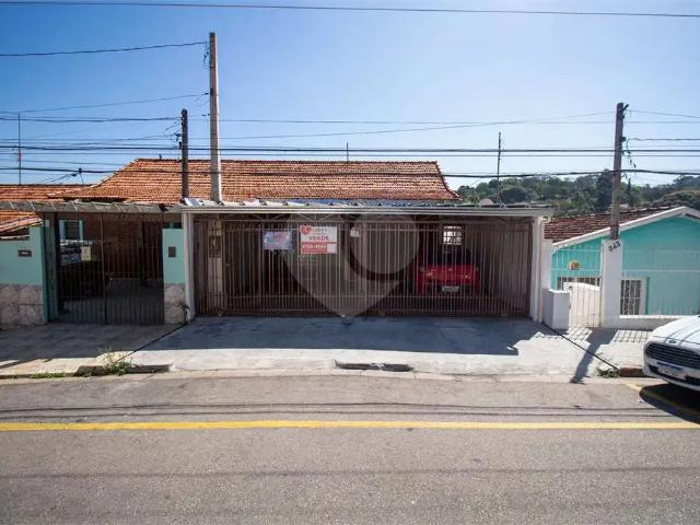 Casa / Sobrado para Venda em São Roque/SP Vila Santa Rita 2 Quartos