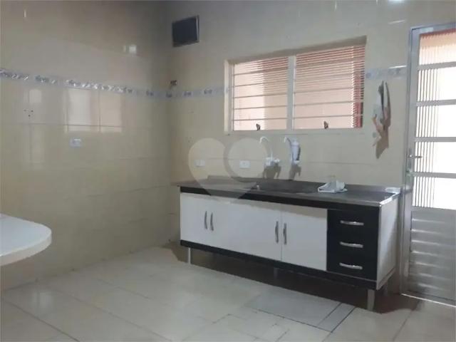 Casa / Sobrado para Venda em São Roque/SP Centro 4 Quartos