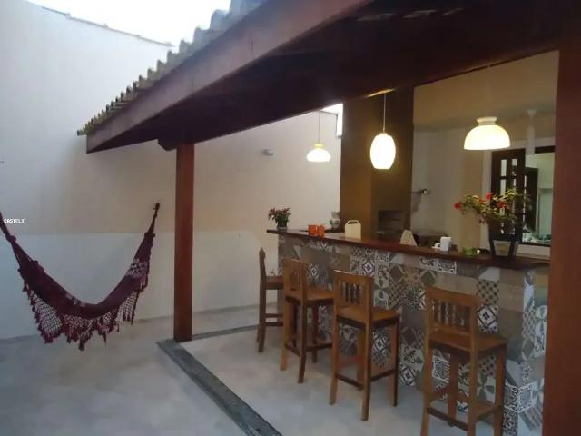 Casa / Sobrado para Venda em São Roque/SP Jardim Villaça 4 Quartos