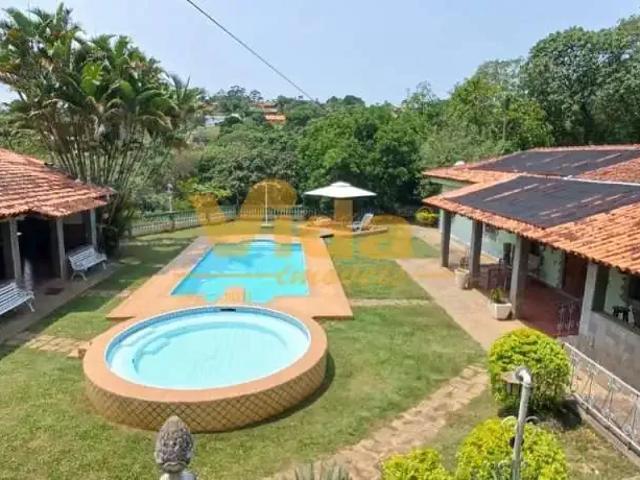 Casa / Sobrado para Venda em São Roque/SP Saboó 5 Quartos