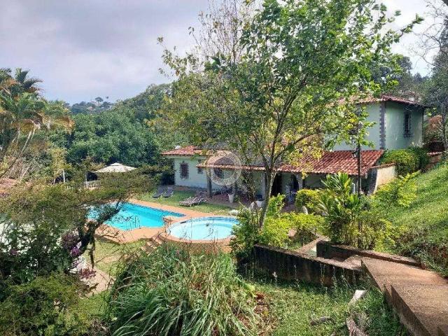 Casa / Sobrado para Venda em São Roque/SP Saboó 7 Quartos