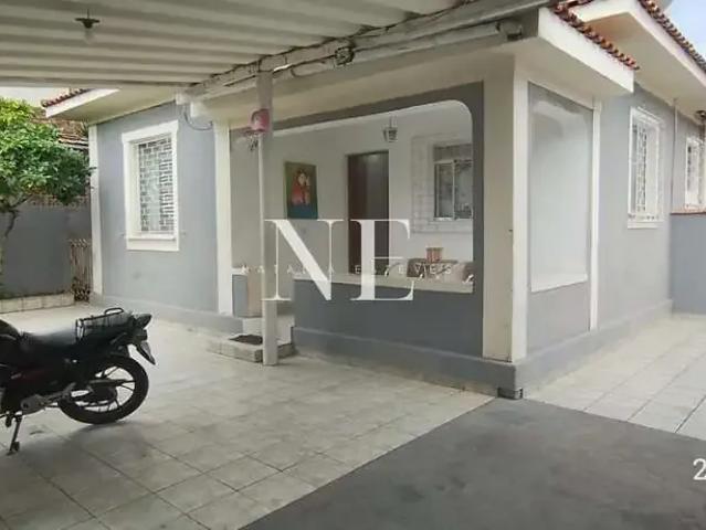 Casa / Sobrado para Venda em São Vicente/SP Catiapoa 3 Quartos
