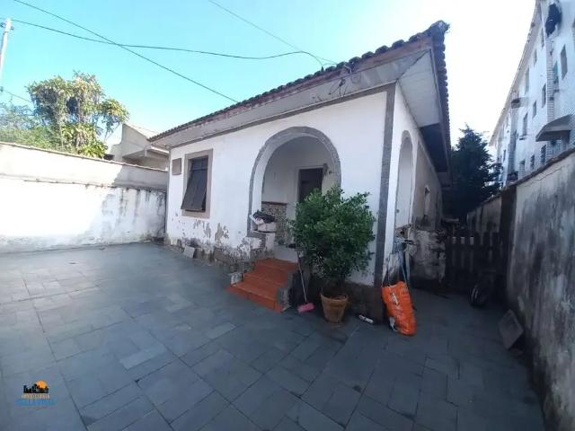 Casa / Sobrado para Venda em São Vicente/SP Catiapoa 3 Quartos