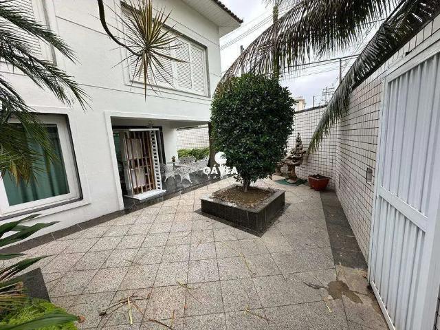 Casa / Sobrado para Venda em São Vicente/SP Centro 4 Quartos