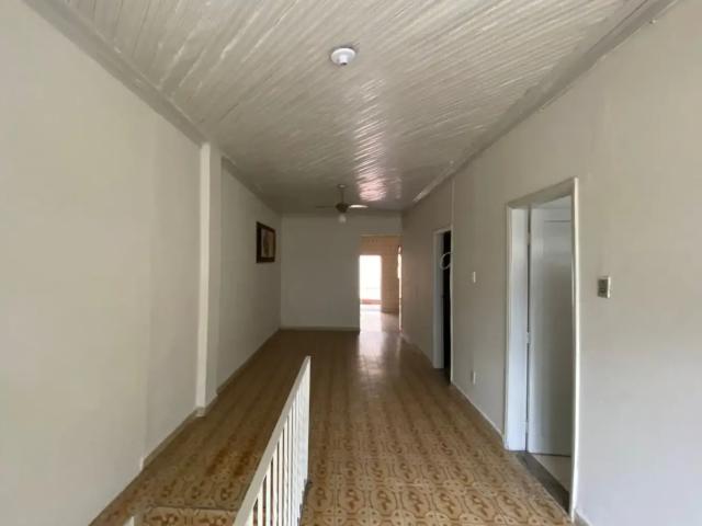 Casa / Sobrado para Venda em São Vicente/SP Centro 4 Quartos