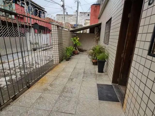 Casa / Sobrado para Venda em São Vicente/SP Centro 2 Quartos
