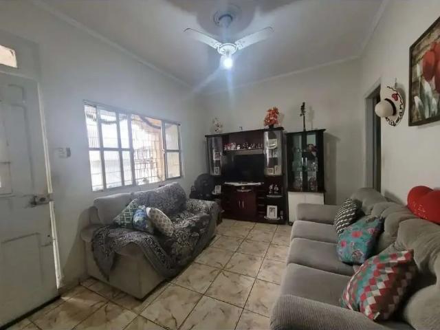Casa / Sobrado para Venda em São Vicente/SP Centro 2 Quartos
