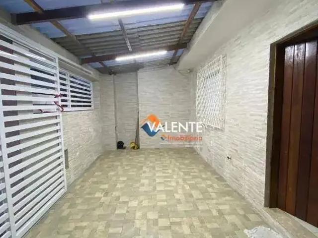 Casa / Sobrado para Venda em São Vicente/SP Centro 2 Quartos