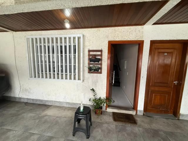 Casa / Sobrado para Venda em São Vicente/SP Centro 2 Quartos