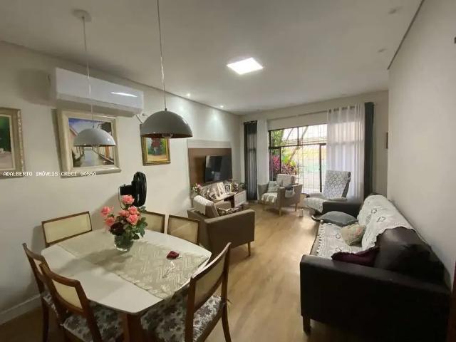 Casa / Sobrado para Venda em São Vicente/SP Centro 2 Quartos