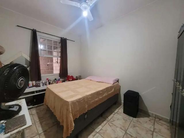Casa / Sobrado para Venda em São Vicente/SP Centro 2 Quartos