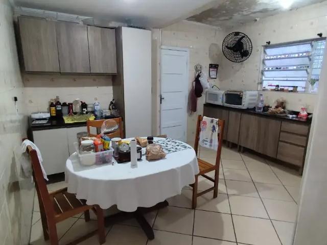 Casa / Sobrado para Venda em São Vicente/SP Centro 3 Quartos