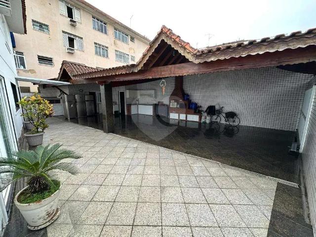 Casa / Sobrado para Venda em São Vicente/SP Centro 3 Quartos