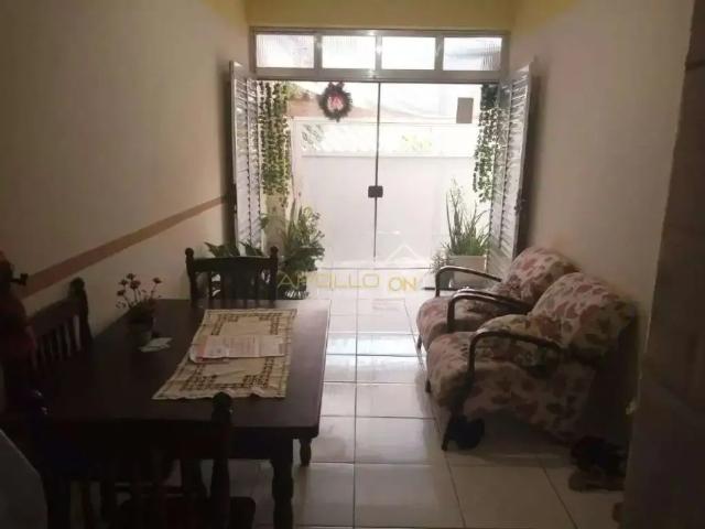 Casa / Sobrado para Venda em São Vicente/SP Centro 3 Quartos