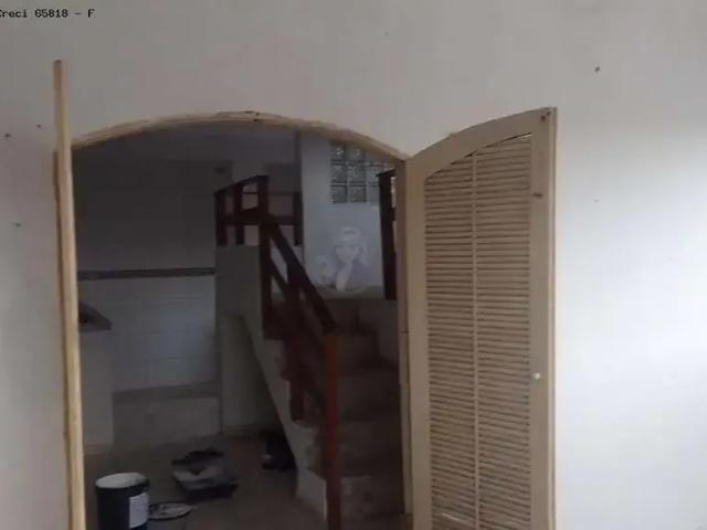 Casa / Sobrado para Venda em São Vicente/SP Conjunto Residencial Humaitá 2 Quartos