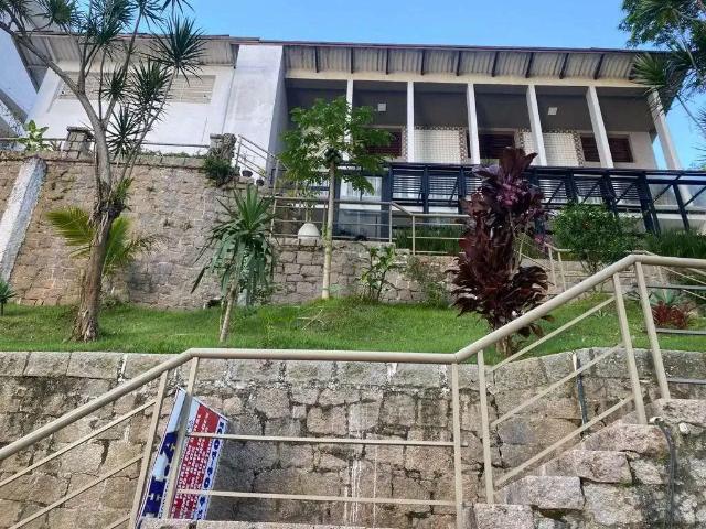 Casa / Sobrado para Venda em São Vicente/SP Ilha Porchat 6 Quartos