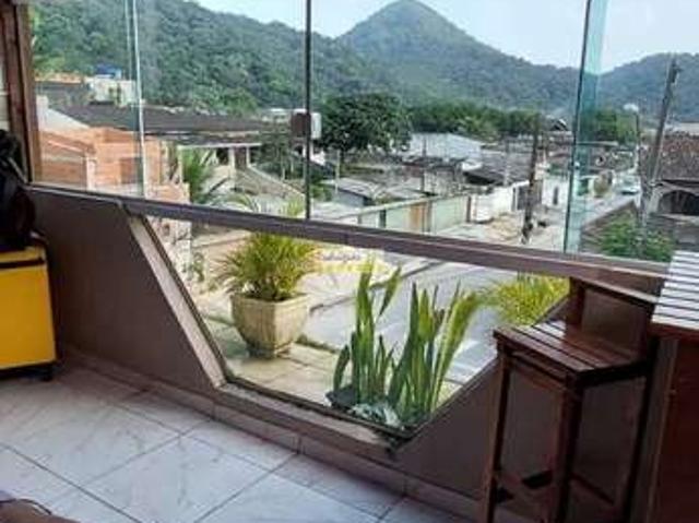 Casa / Sobrado para Venda em São Vicente/SP Japuí 3 Quartos