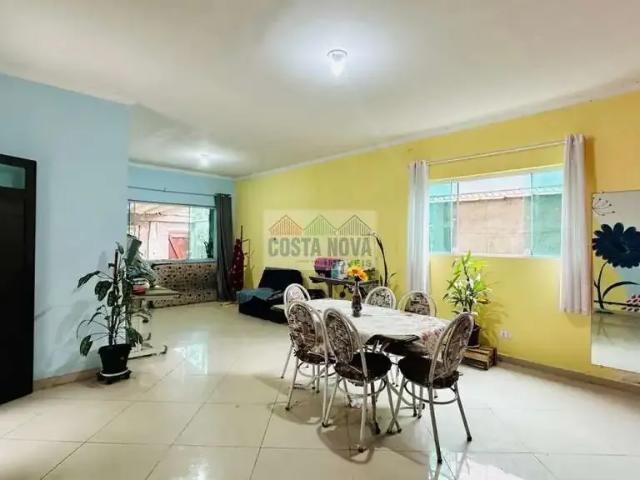 Casa / Sobrado para Venda em São Vicente/SP Parque Continental 4 Quartos