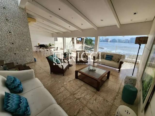 Casa / Sobrado para Venda em São Vicente/SP Parque Prainha 3 Quartos