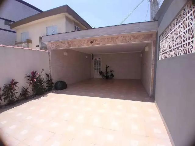 Casa / Sobrado para Venda em São Vicente/SP Parque São Vicente 5 Quartos
