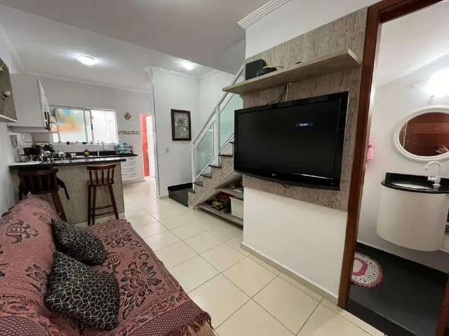 Casa / Sobrado para Venda em São Vicente/SP Parque São Vicente 2 Quartos