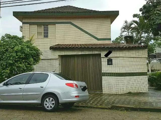 Casa / Sobrado para Venda em São Vicente/SP Vila Cascatinha 3 Quartos