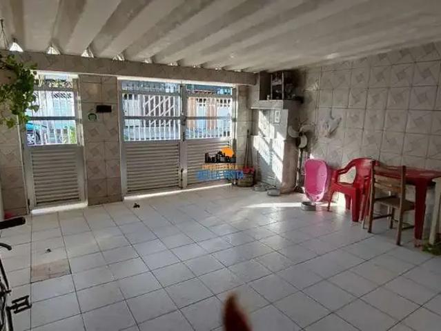 Casa / Sobrado para Venda em São Vicente/SP Vila Jockei Clube 2 Quartos