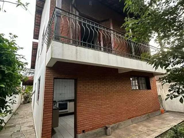 Casa / Sobrado para Venda em São Vicente/SP Vila Voturua 4 Quartos