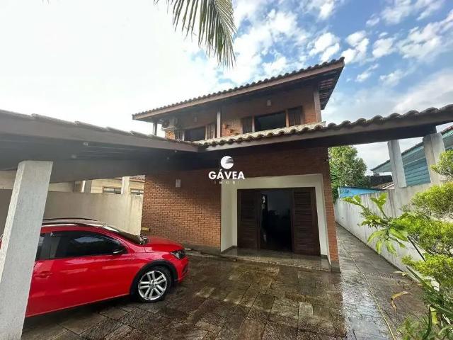 Casa / Sobrado para Venda em São Vicente/SP Vila Voturua 5 Quartos