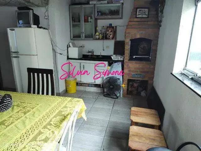 Casa / Sobrado para Venda em São Vicente/SP Vila Voturua 2 Quartos