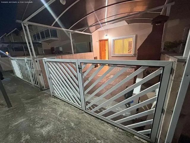 Casa / Sobrado para Venda em São Vicente/SP Vila Voturua 2 Quartos