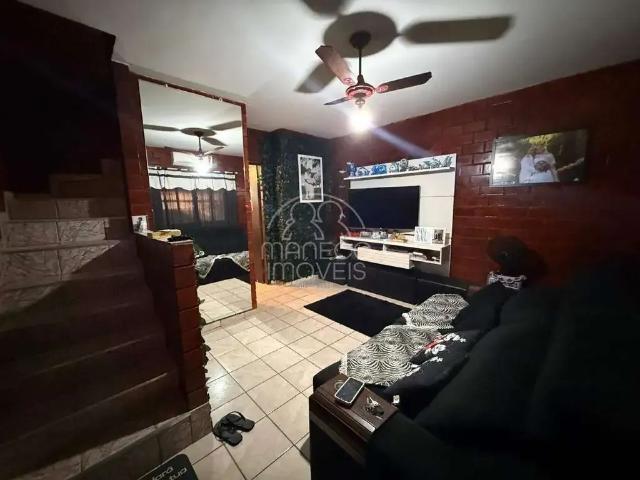 Casa / Sobrado para Venda em São Vicente/SP Vila Voturua 2 Quartos