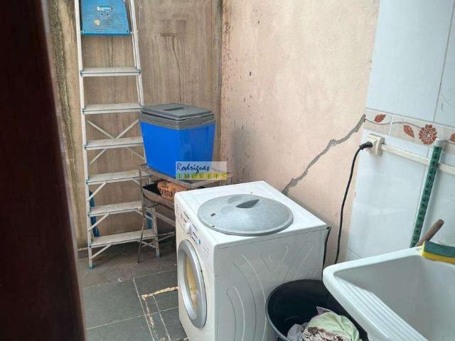 Casa / Sobrado para Venda em São Vicente/SP Vila Voturua 2 Quartos