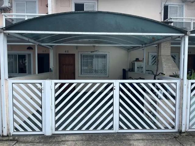 Casa / Sobrado para Venda em São Vicente/SP Vila Voturua 2 Quartos