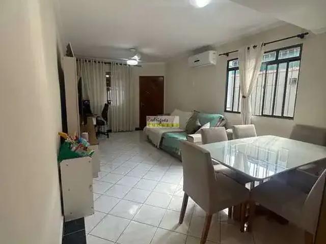 Casa / Sobrado para Venda em São Vicente/SP Vila Voturua 3 Quartos