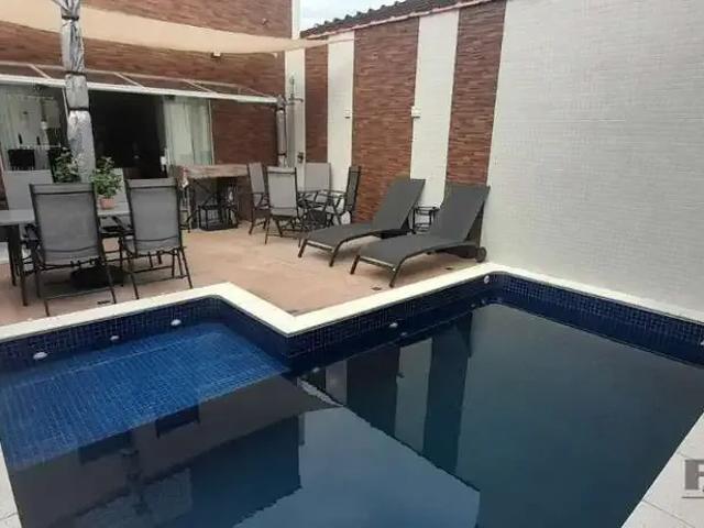 Casa / Sobrado para Venda em São Vicente/SP Vila Valença 4 Quartos
