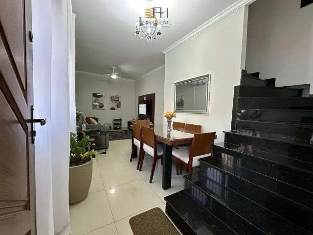 Casa / Sobrado para Venda em São Vicente/SP Vila Valença 5 Quartos