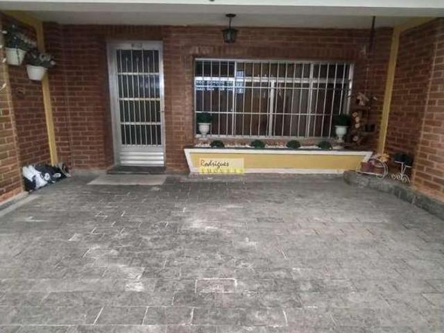 Casa / Sobrado para Venda em São Vicente/SP Vila Valença 2 Quartos