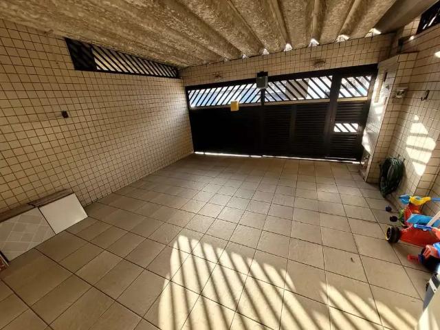 Casa / Sobrado para Venda em São Vicente/SP Vila Valença 2 Quartos