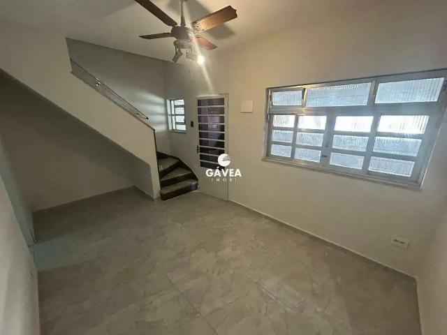Casa / Sobrado para Venda em São Vicente/SP Vila Valença 2 Quartos