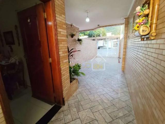 Casa / Sobrado para Venda em São Vicente/SP Vila Valença 3 Quartos