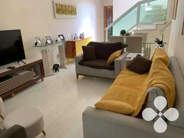 Casa / Sobrado para Venda em São Vicente/SP Vila Valença 3 Quartos