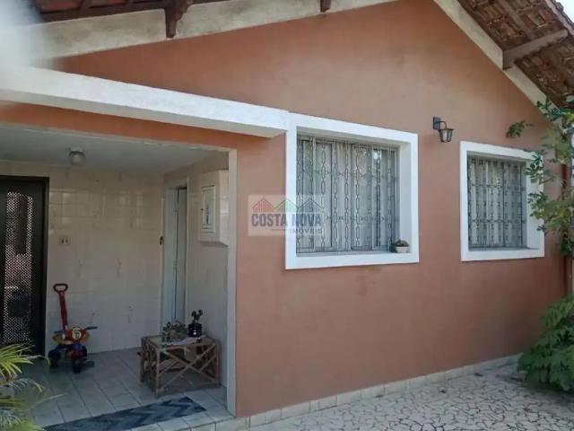 Casa / Sobrado para Venda em São Vicente/SP Vila Valença 3 Quartos