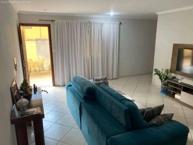 Casa / Sobrado para Venda em São Vicente/SP Vila Valença 3 Quartos