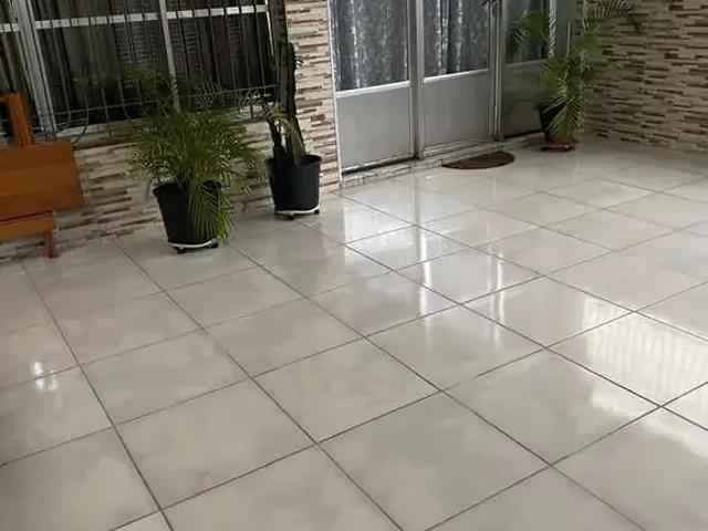 Casa / Sobrado para Venda em São Vicente/SP Vila Valença 3 Quartos