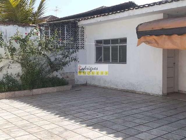 Casa / Sobrado para Venda em São Vicente/SP Vila Valença 3 Quartos