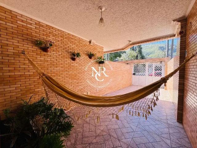 Casa / Sobrado para Venda em São Vicente/SP Vila Valença 3 Quartos